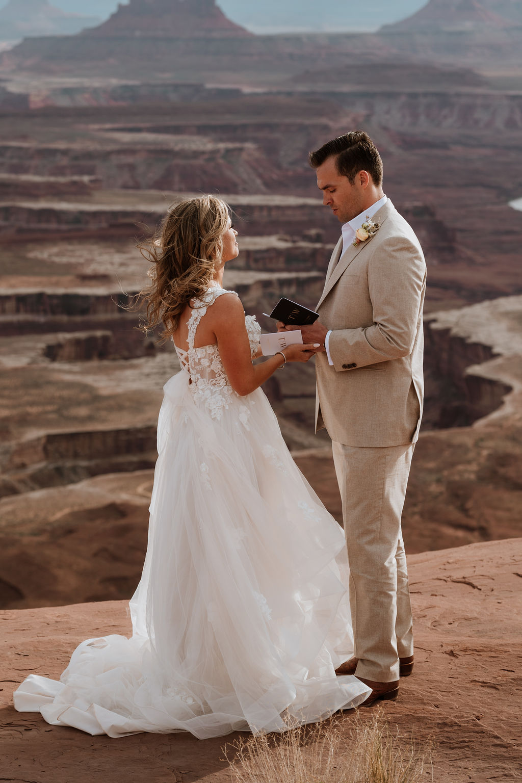 Where to Capture an Epic Moab Sunset Elopement in Canyonlands National Park