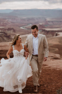 Where to Capture an Epic Moab Sunset Elopement in Canyonlands National Park