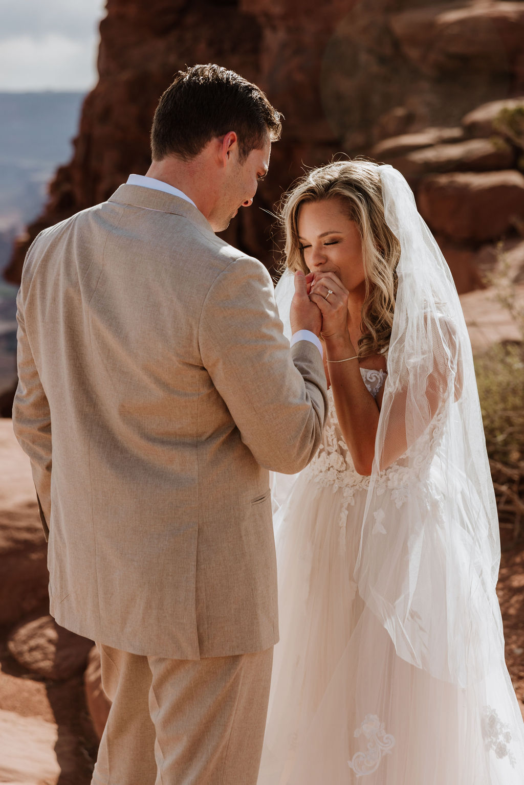 Where to Capture an Epic Moab Sunset Elopement in Canyonlands National Park